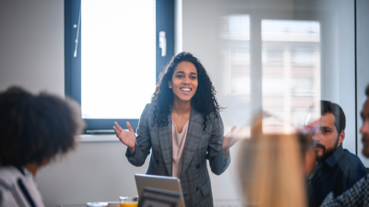 Crafting an Elevator Pitch for Job Interviews | Interview Tips