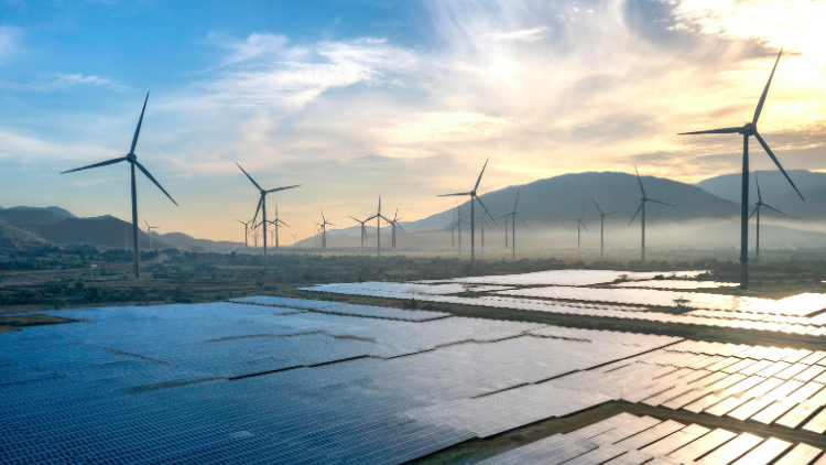Energy Careers 2026: Grid Upgrades, Green Skills & Jobs
